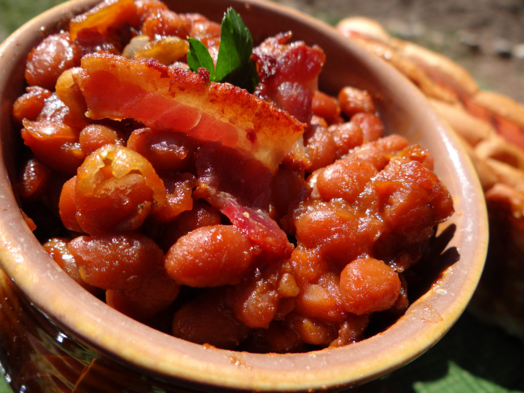 Boston Baked Beans - the portuguese american mom